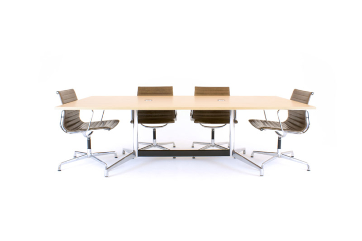 Arca Y&YY - Tables for Business